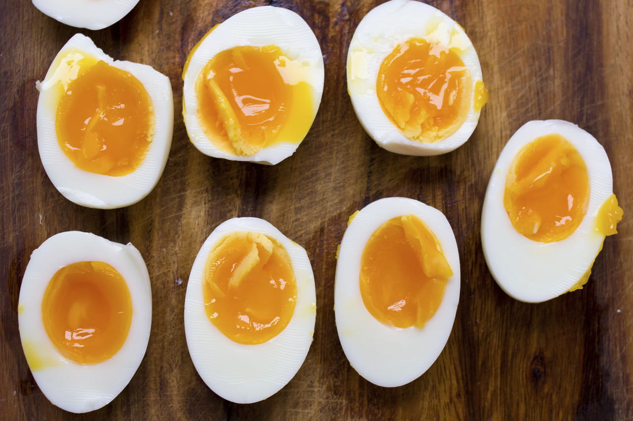 Da gema mole à gema durinha: aprenda a fazer ovos cozidos perfeitos