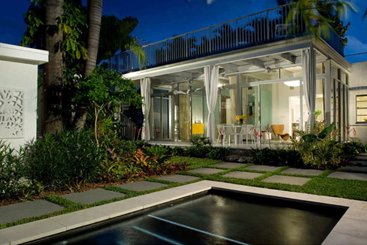 Modern exterior, Island house, Island house exterior