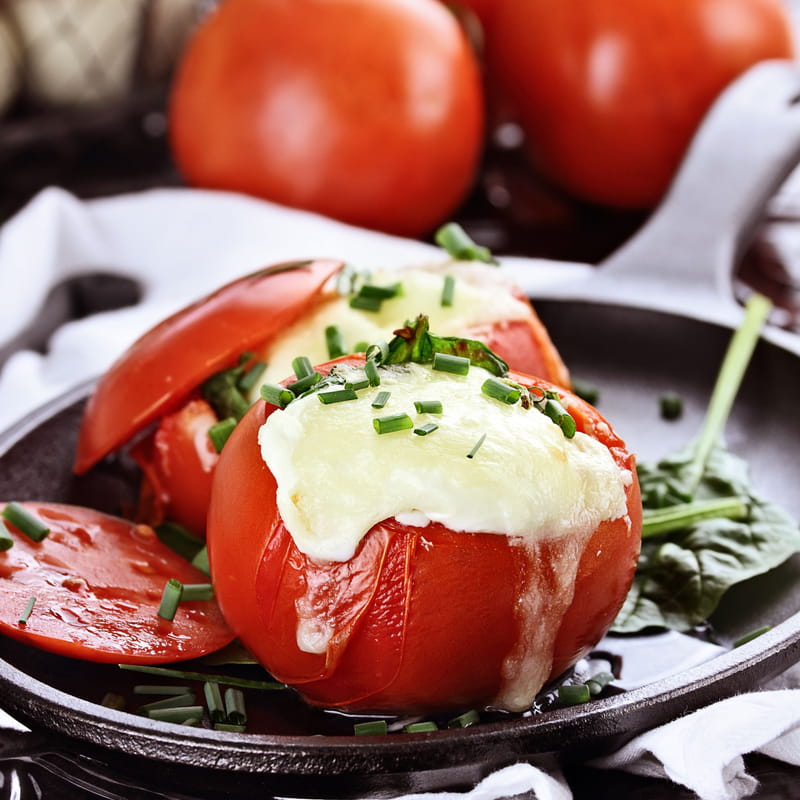 Tomates recheados com ricota - A revista da mulher